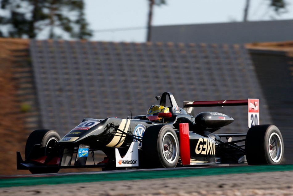 Macau F3 GP Practice One LIVE – In Pit Lane